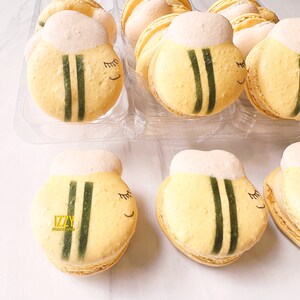 Bees Macarons 12 or 24 - Choose Your Flavors - Edible Macaroons ...