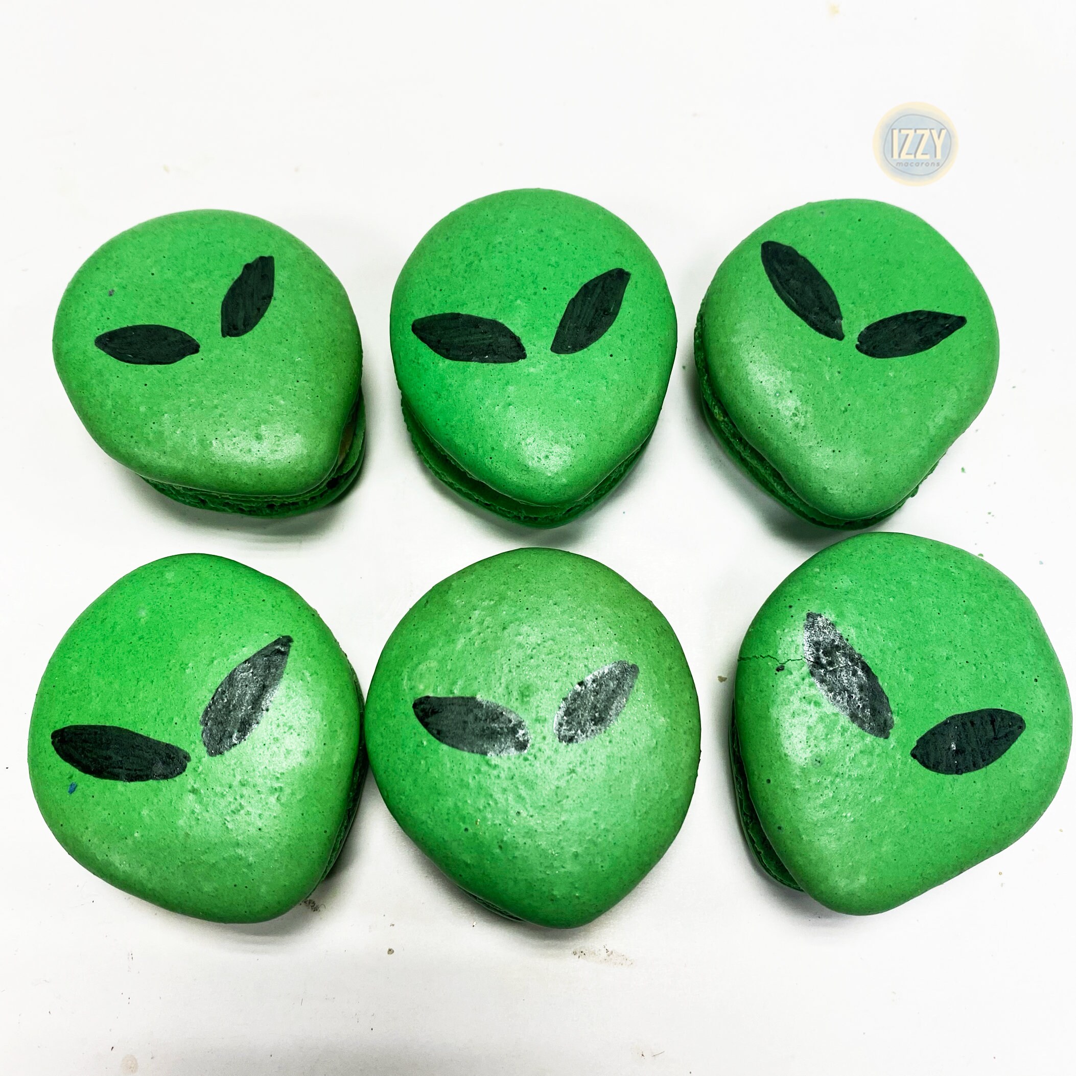 Alien and Galaxy Space Macarons 6/12/24 Choose your Flavor | Etsy