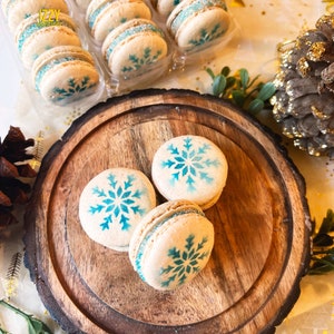 Coquito + Royal Blue Christmas French Macarons - Snow Flake With ...