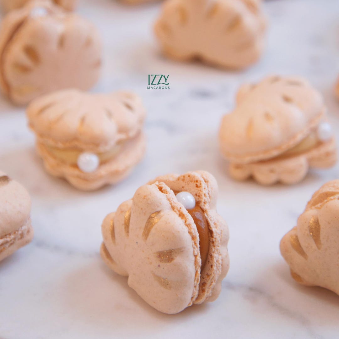 White/ Cream Seashell Macarons 15 or 30 - Choose Your Flavors - Edible ...