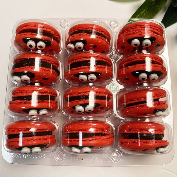 LadyBug Macarons 12 or 24 Choose your flavors Edible | Etsy