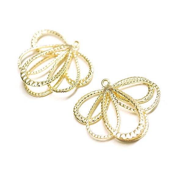 Drop Overlap Lace Pendant / Charm / Matte Gold Plated Brass / | Etsy