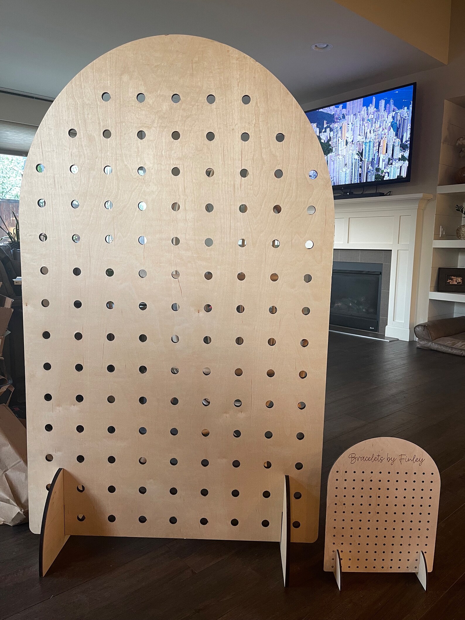 SVG File Large Curved Floor Standing Peg Board Style Display Stand ...