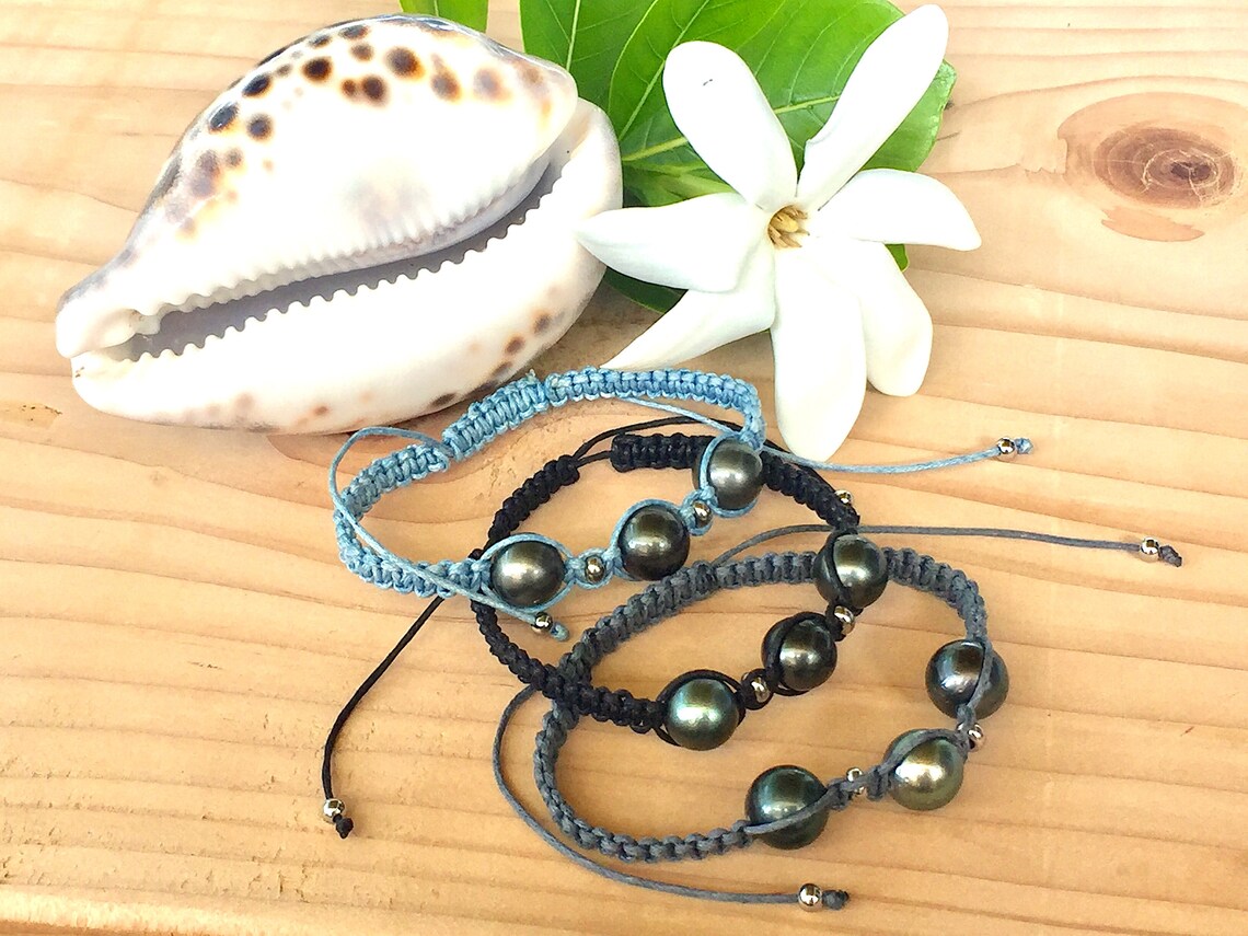 Bracelet en Coton ciré macramé avec Véritable Perle de Tahiti | Etsy Bracelet en Coton ciré macramé avec Véritable Perle de Tahiti | Etsy