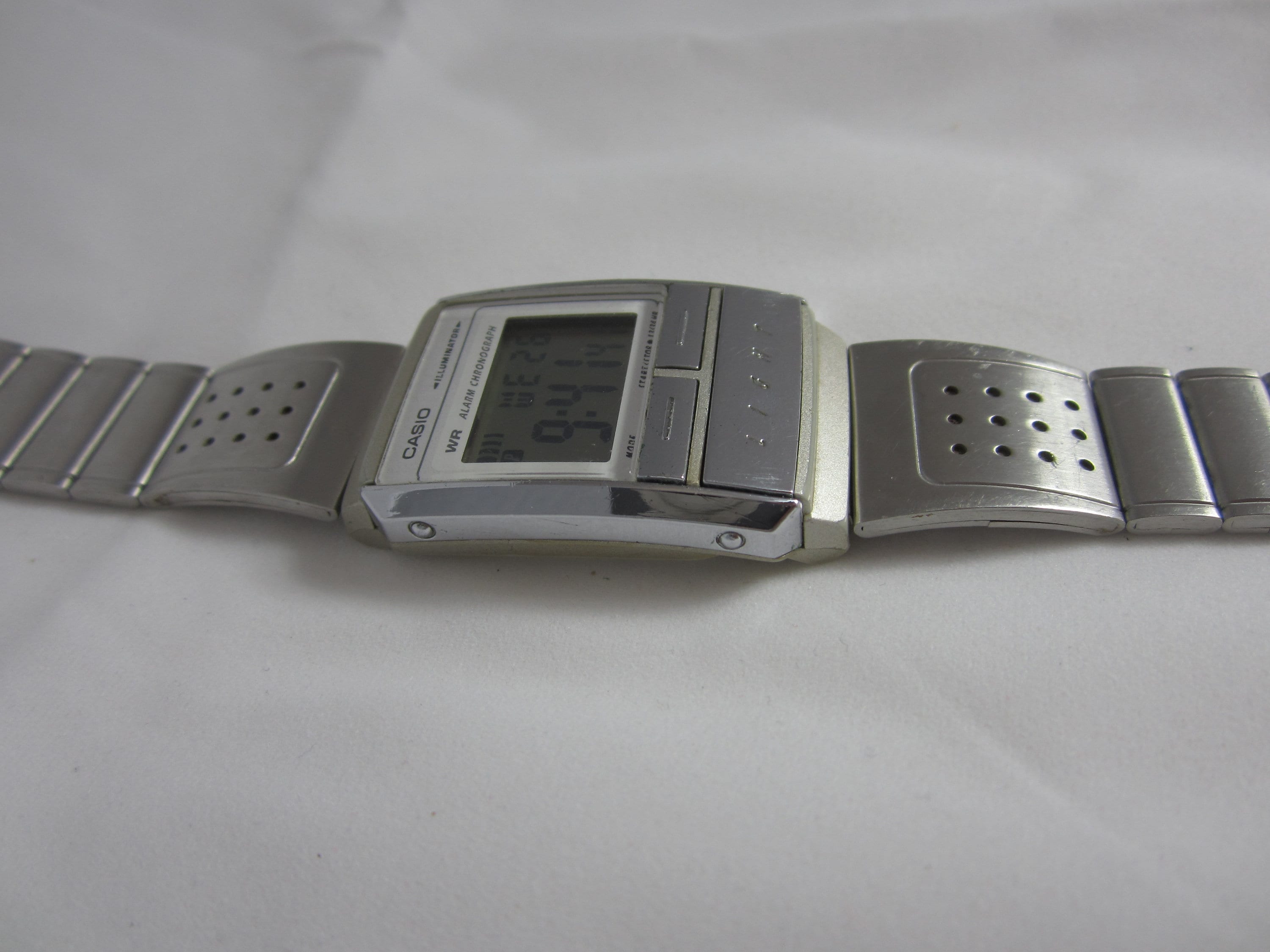 Early Retro Casio Illuminator Digital LCD Multi Function Data Bank ...