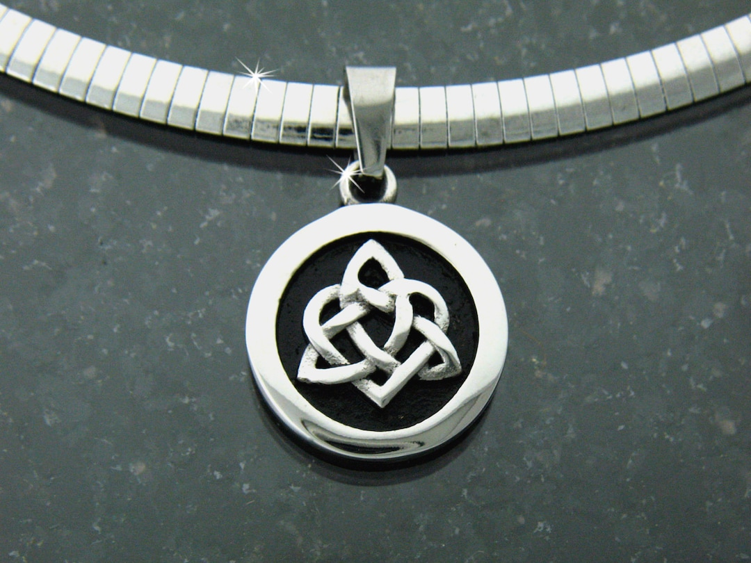 Family/sister Knot Pendant With Chain OR Flat Omega Chain, Family Knot ...