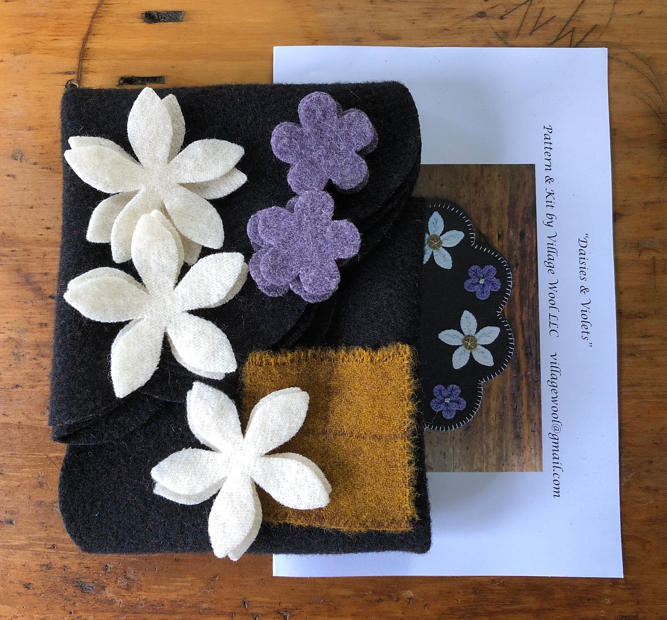 Wool Applique Kit "daisies & Violets" Pre Cut - Etsy