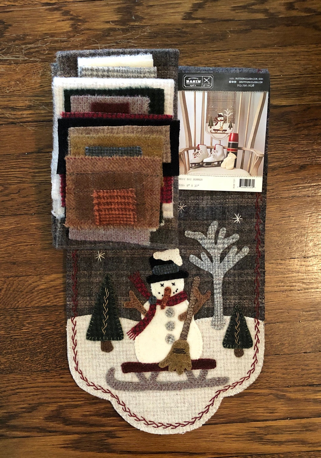 Wool Applique Kit: Snowy Day Runner Pattern by Buttermilk Basin - Etsy
