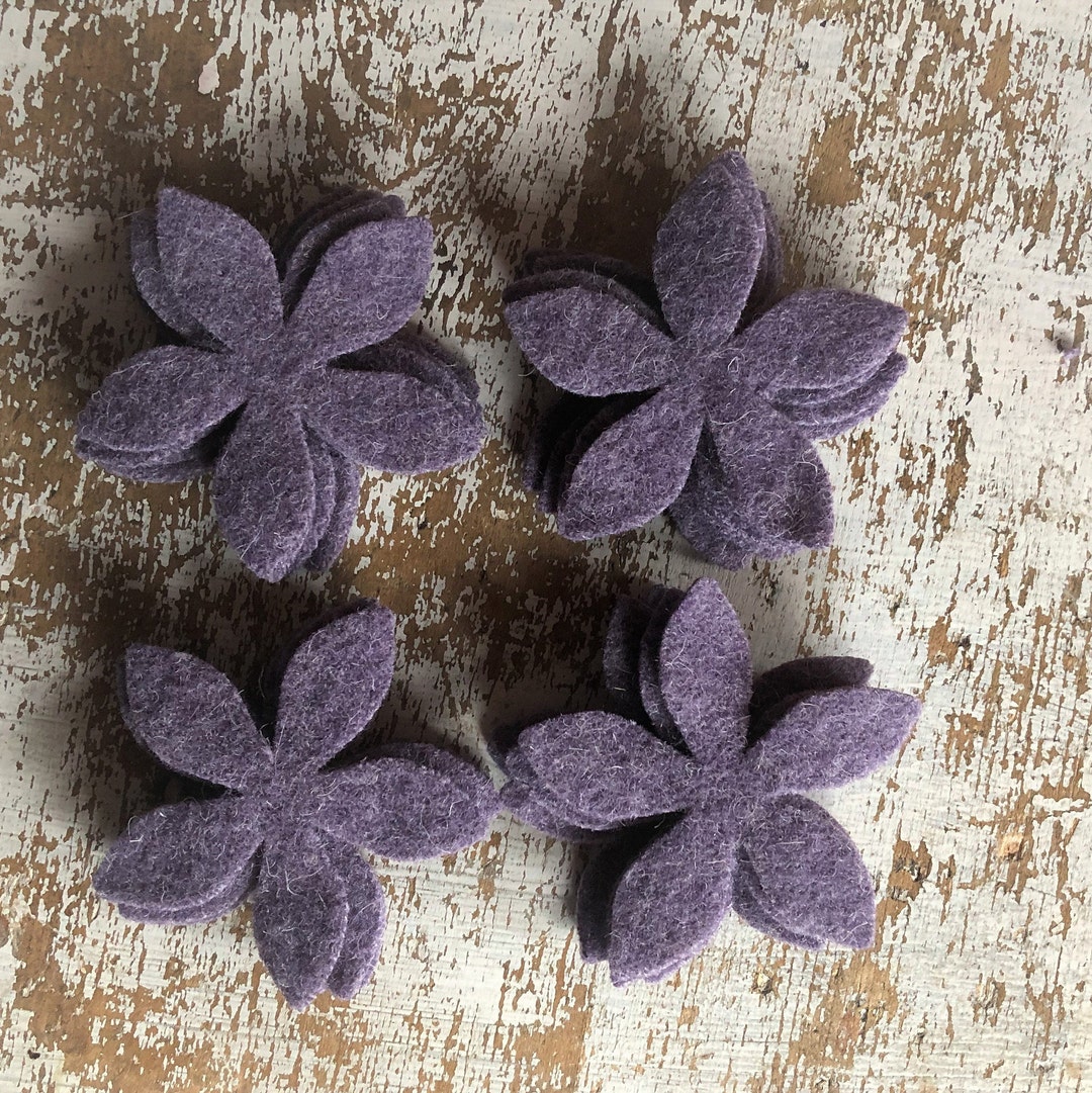 Wool Flowers: 20 Pre Cut 2 1/2 Lavender Wool Flowers - Etsy