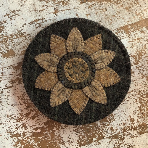 Wool Applique Kit: sunflower Needle Keep by - Etsy