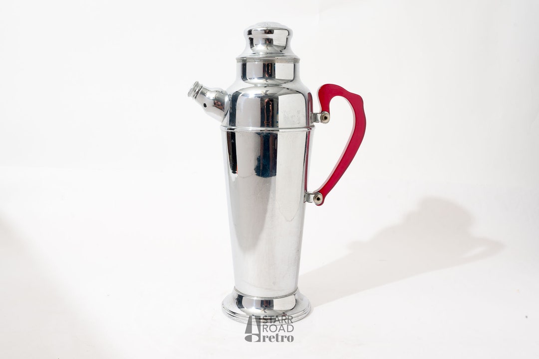 Vintage Cocktail Shaker With Red Bakelite Handle - Etsy
