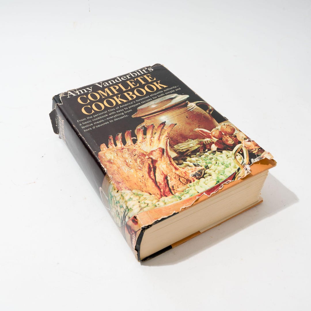 Vintage Cookbook, Amy Vanderbilt's Complete Cookbook, 1961 Illustrated ...
