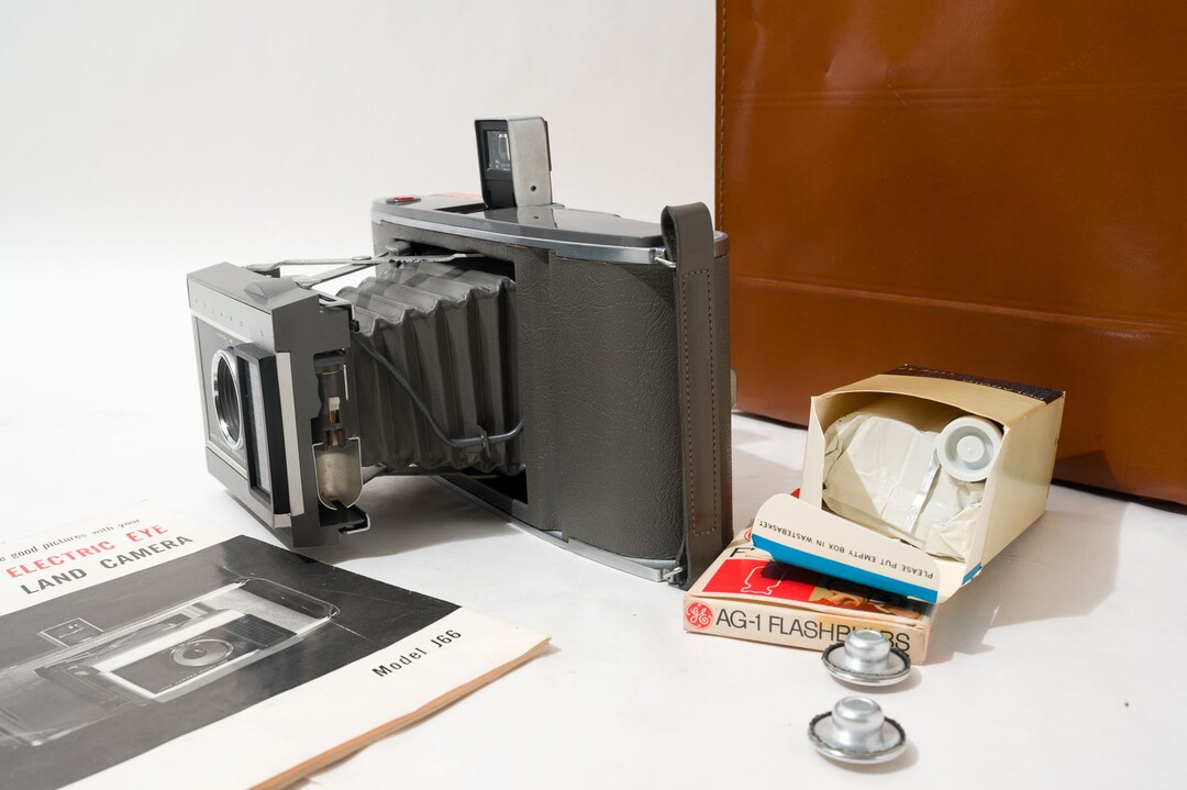 Vintage Polaroid Camera, Model J66, 1 Roll of Type 47 Film, Unexposed ...