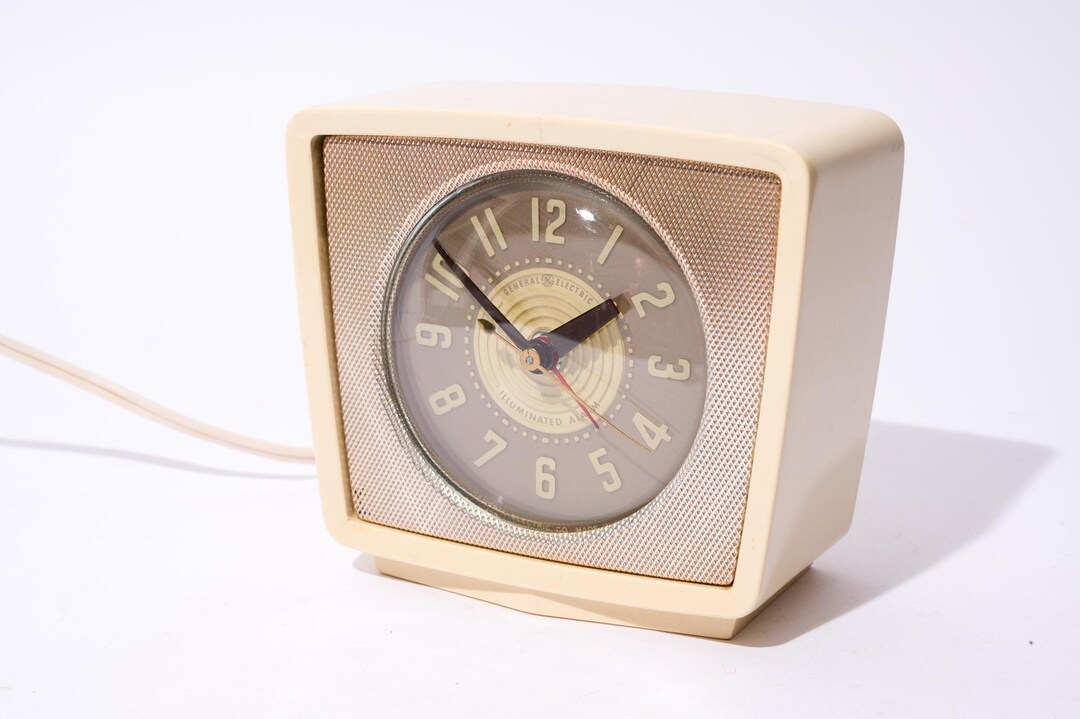 Vintage Alarm Clock, Atomic Era, Lunalarm by General Electric, 1950 ...