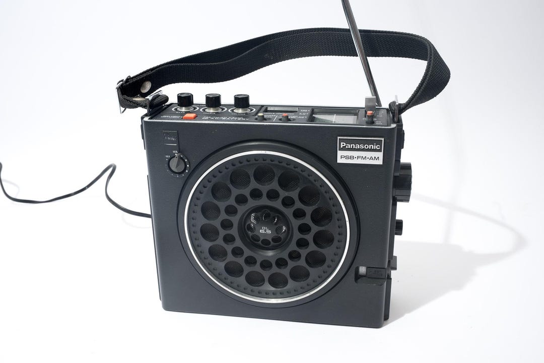 Vintage AM/FM Radio, Panasonic Tech Series RF-888, 1970s - Etsy