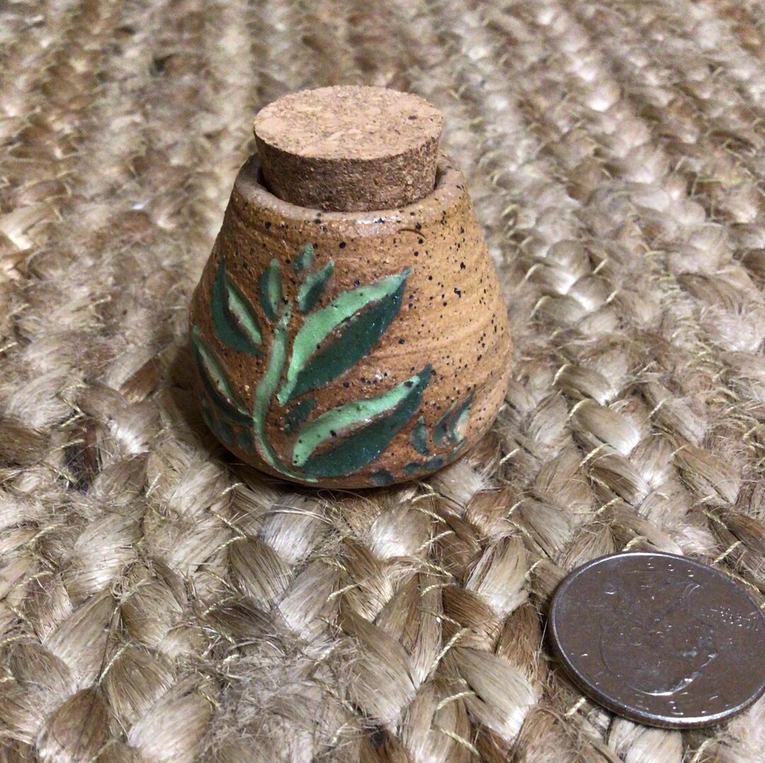 Small Hand-painted Leaf Vessel - Etsy