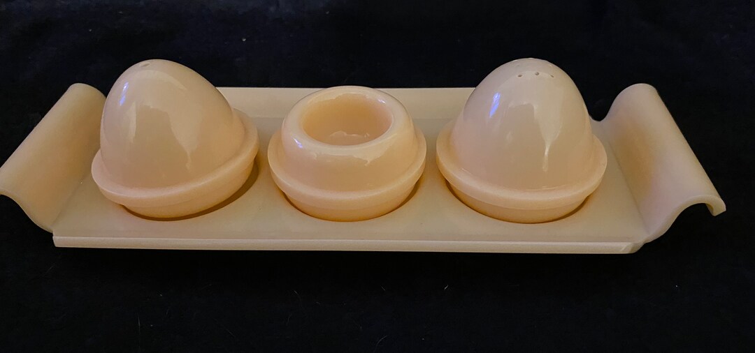 Mid Century Plastic Cruet/set - Etsy