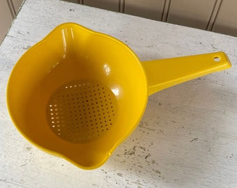 Tupperware Colander With Handle - Etsy