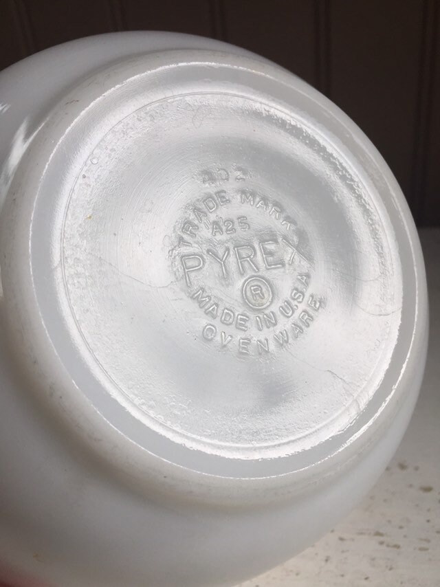 Small Pyrex bowls 4 ounce Early Americana or red and white | Etsy