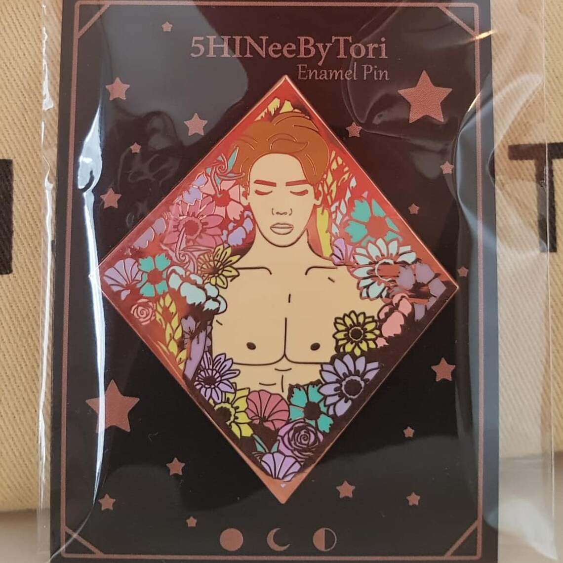 Shinee Jonghyun Flower Field in Heaven Pin | Enamel Broch Accessories ...