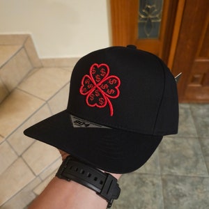 Gorra Belica Snapback Hat Trebol Buena Suerte Good Luck Black Clover ...