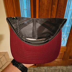 El Del Sombrero Snapback Hat Burgundy Mayiza Chapiza Jgl Mayo Zambada ...