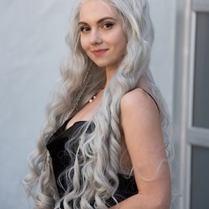 Wavy White Silver Long Wig Lace Front Wig 13" X 4" Large Lace Top Wig ...
