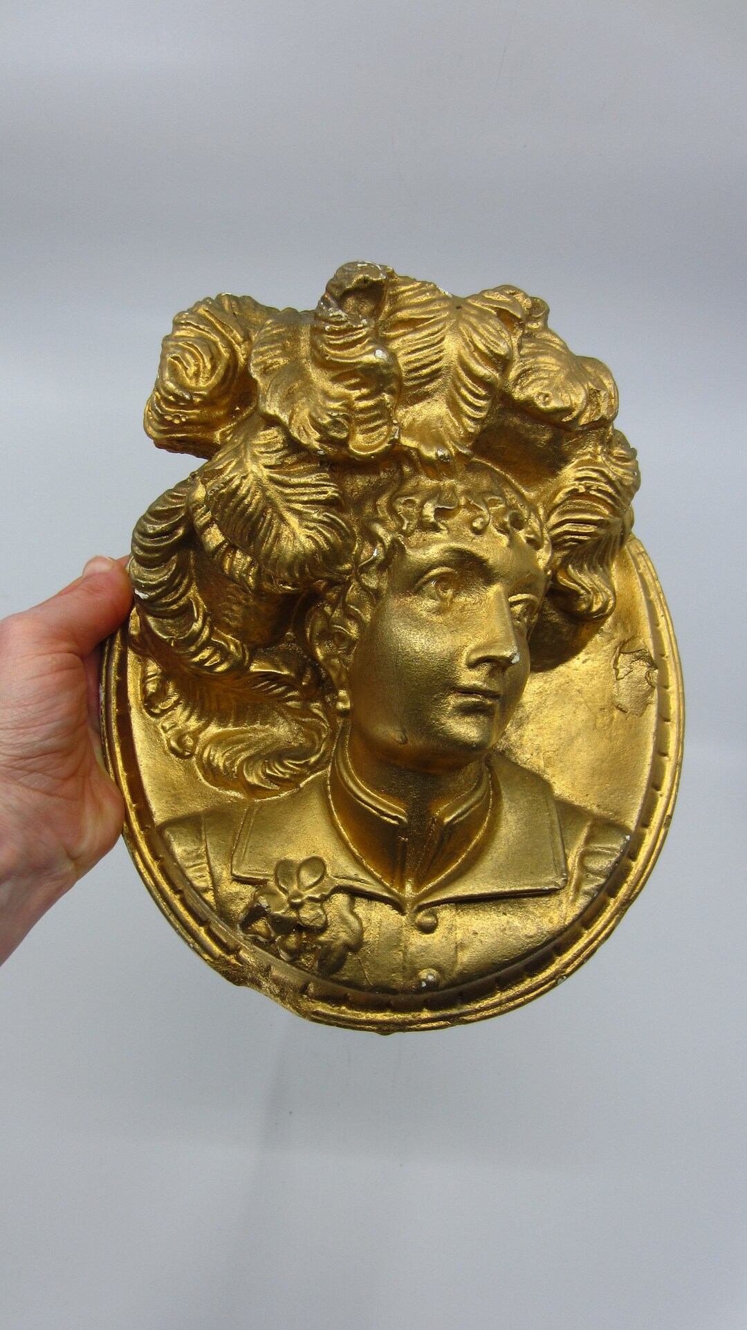 Lovely Vintage / Antique Oval Gilt Plaster Wall Plaque With a Young ...