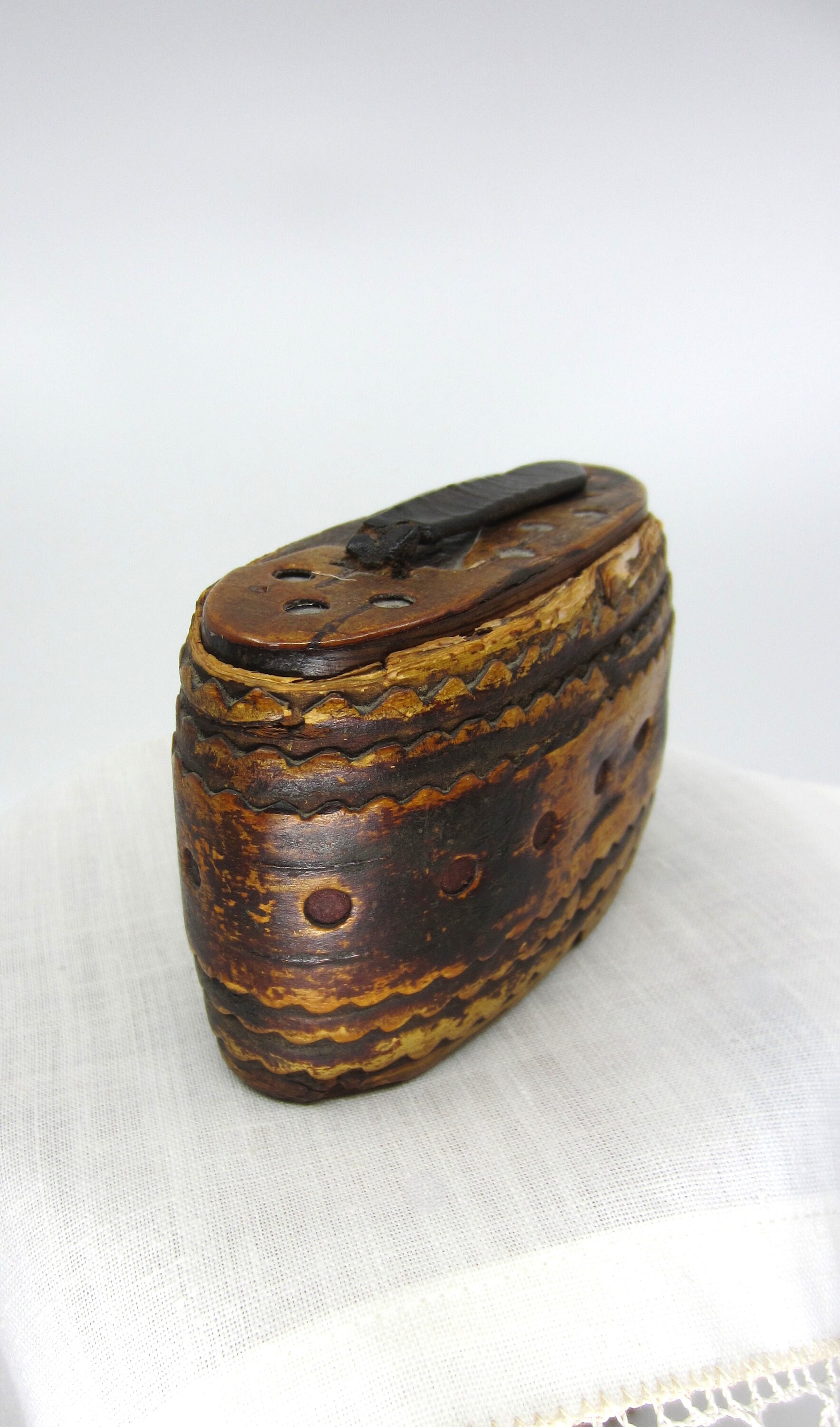 Antique Swedish or Norwegian Hand Crafted Small Birch Bark & Wood Box ...