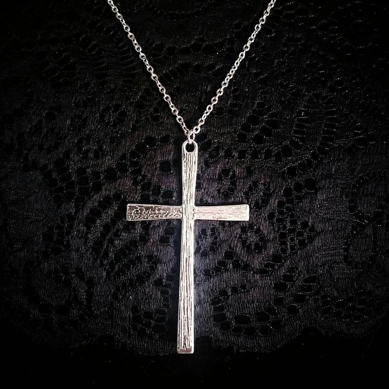 Goth Cross Pendant - Etsy