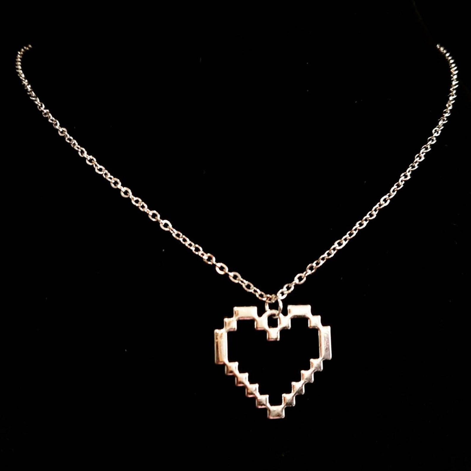 Pixel 8 Bit Nintendo Gamer Heart Shaped Outline Necklace Pendant Punk ...