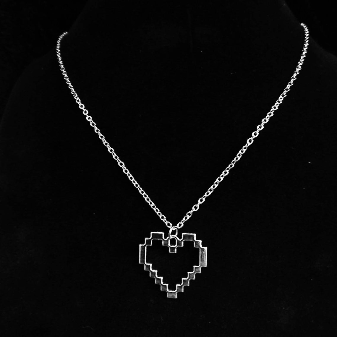 Pixel 8 Bit Nintendo Gamer Heart Shaped Outline Necklace Pendant Punk ...