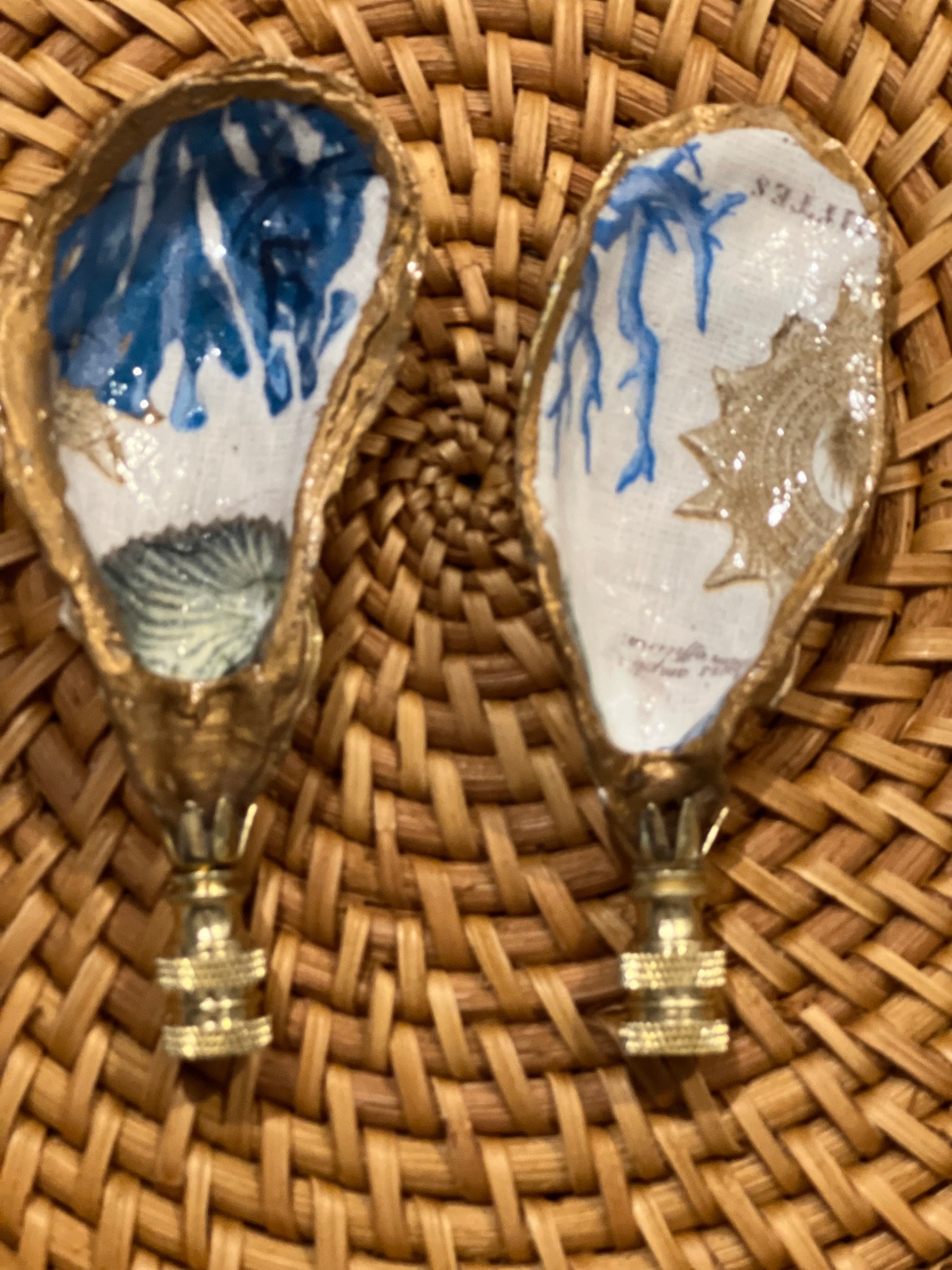 Coastal Vintage Looking Design, Beach, Ocean, Seashells Lamp Shade ...