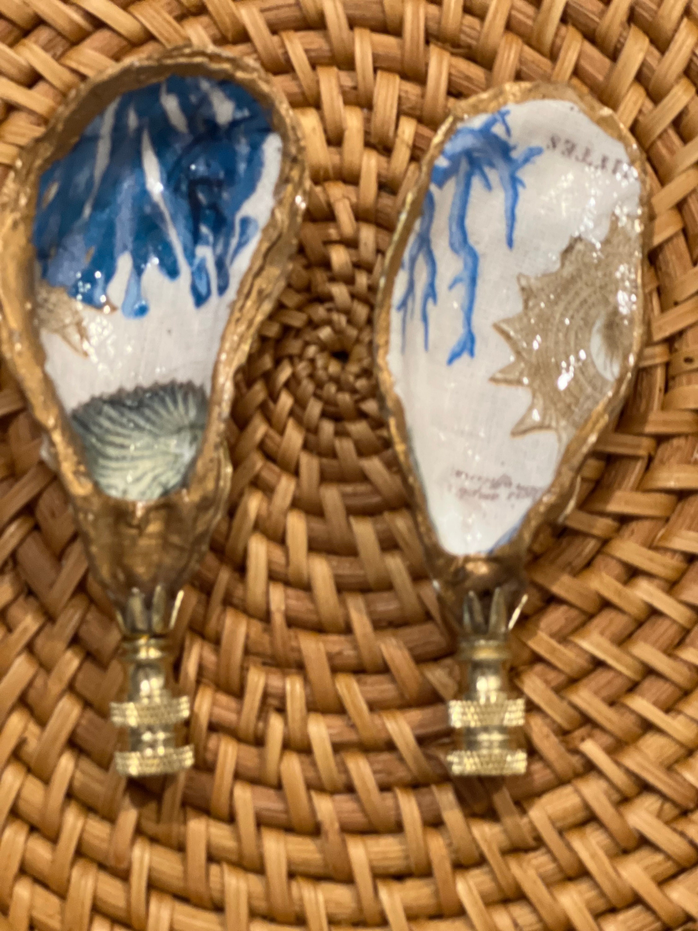 Coastal Vintage Looking Design, Beach, Ocean, Seashells Lamp Shade ...