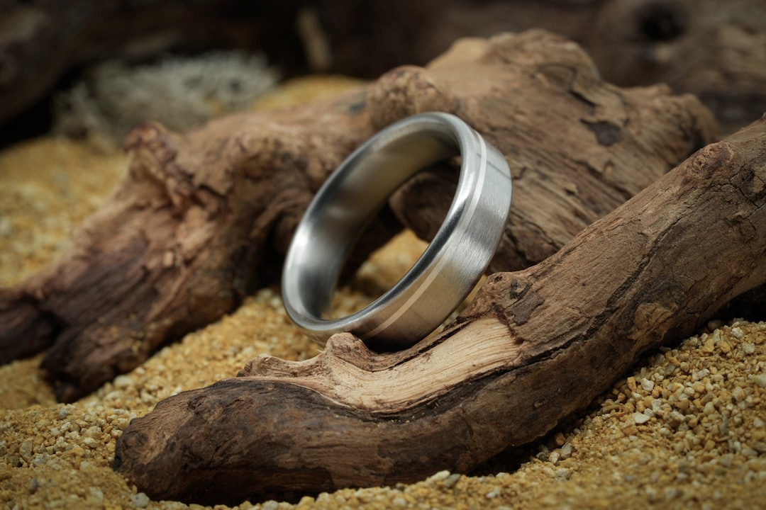 Minimalist Titanium Band With Flowing Silver Inlay: "the Eero" 6mm ...