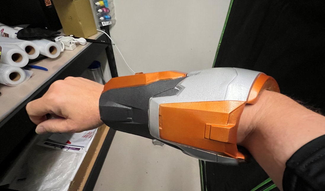Full-size cosplay helmet printing service — Starbase3d