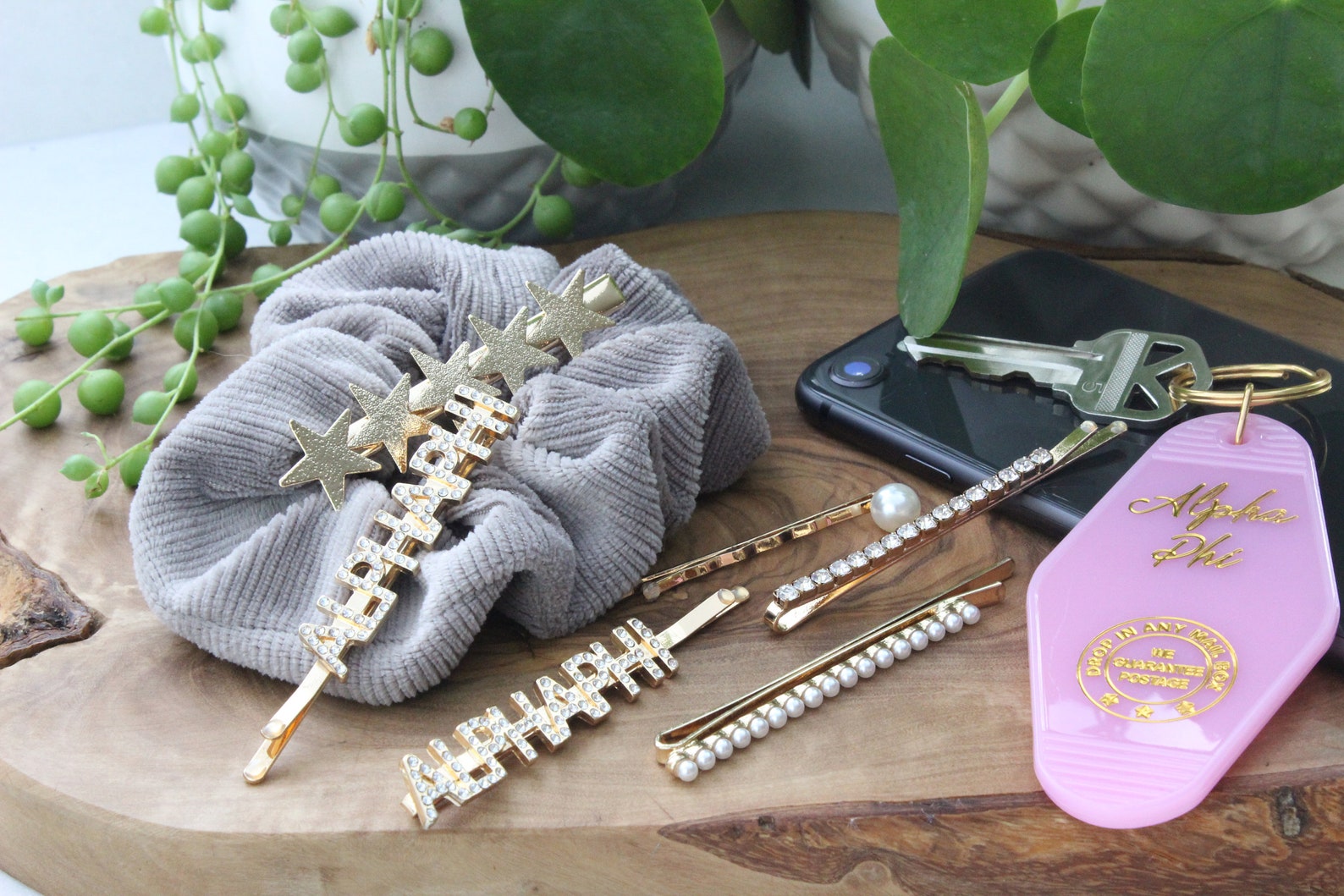 Alpha Phi Vintage Motel Keychain | Etsy