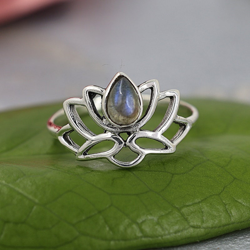 Lotus Ring - Etsy