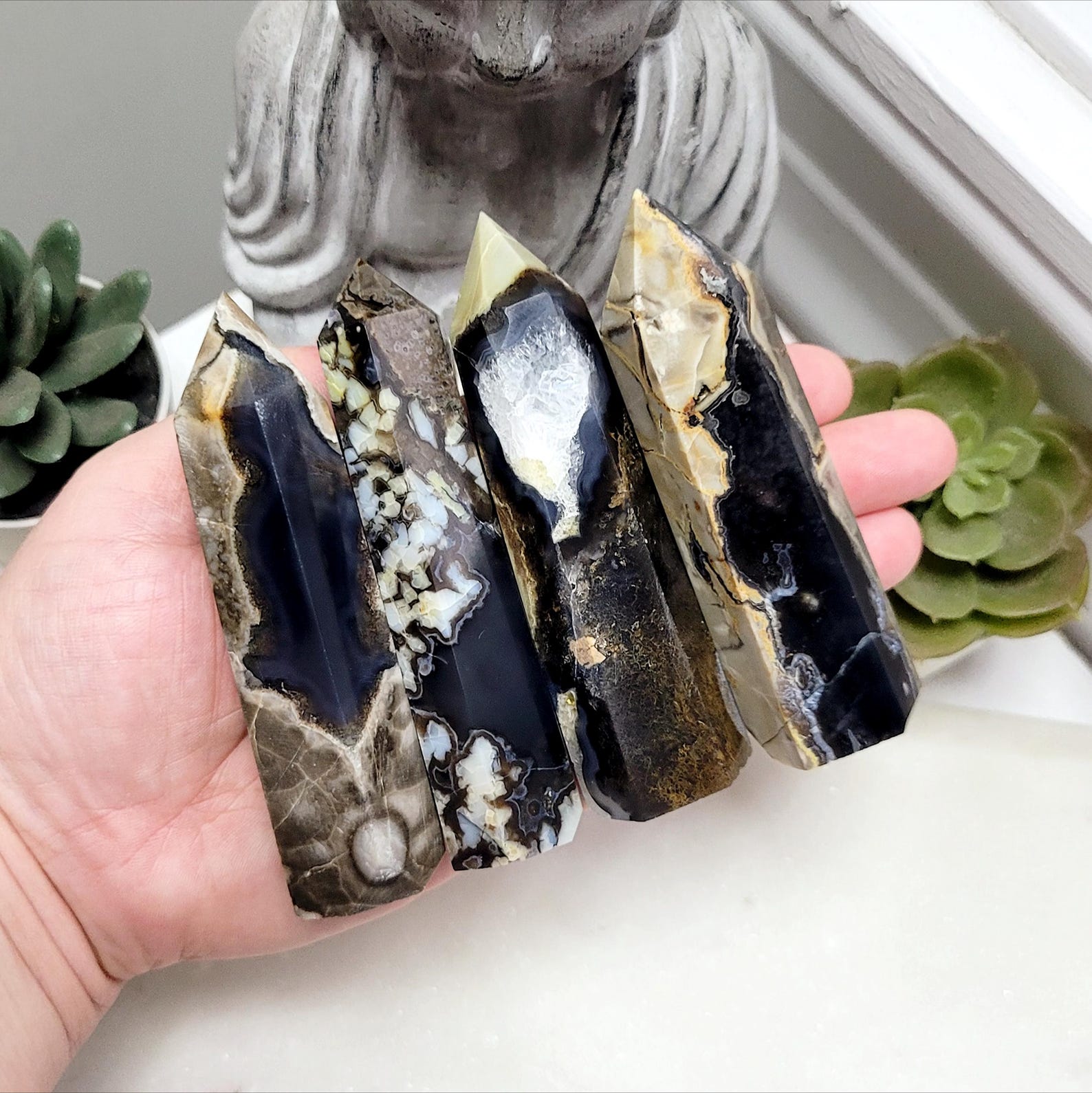 UV Volcano Agate Towers, Green Reactive Agate, Fluorescent Reaction ...
