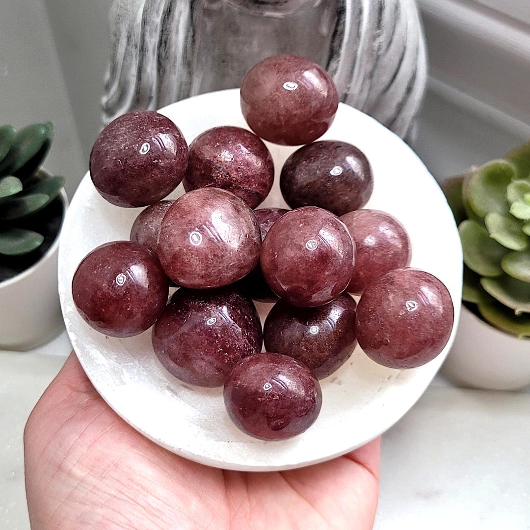 Strawberry Quartz Tumbled Stone, Round Tumble, Red Crystal Pebble ...