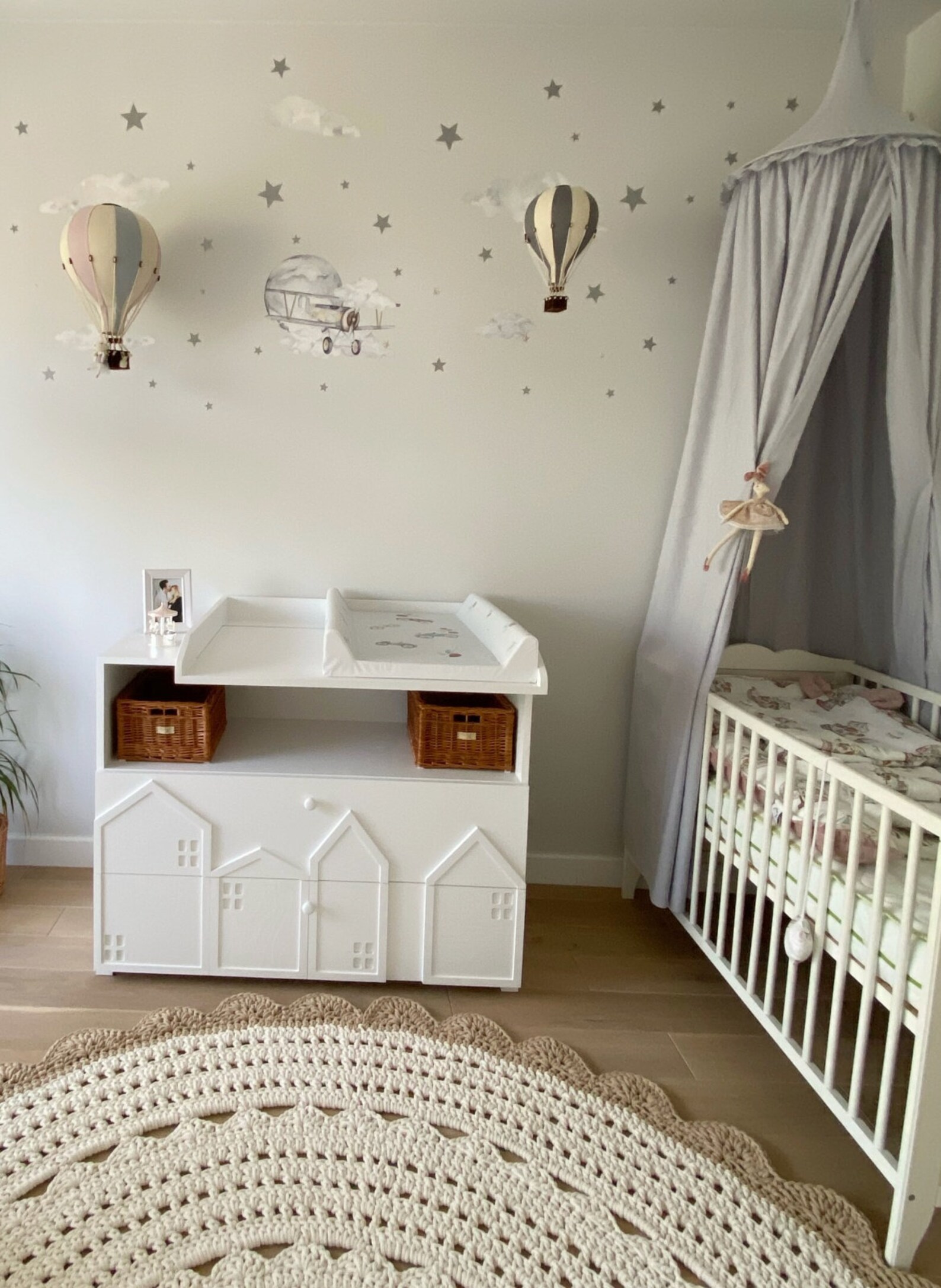 Solid Chest of Drawers With a Changing Table for Babies White Original ...