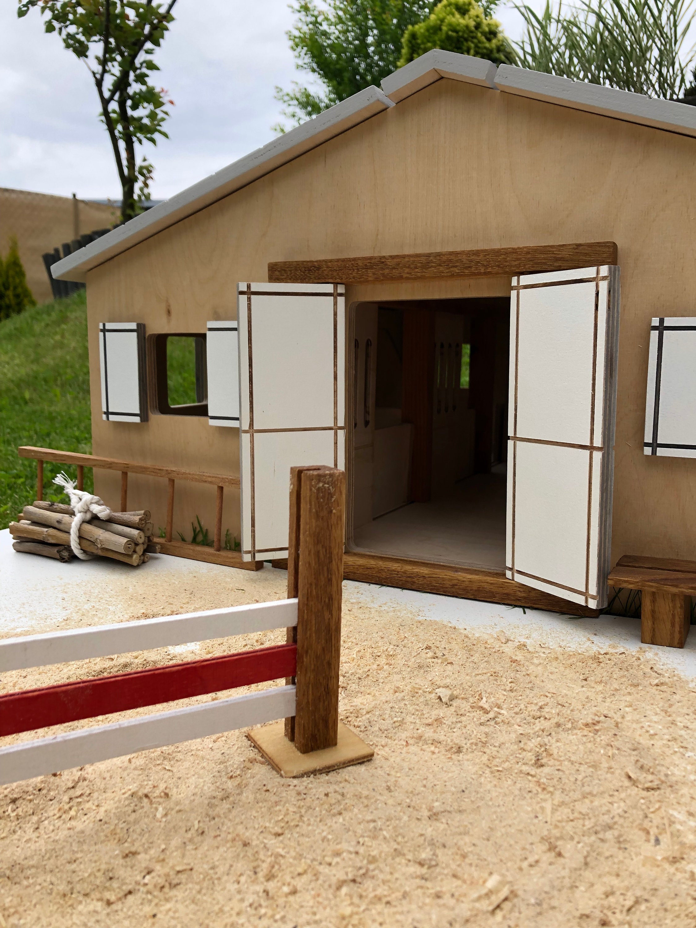 Establo de caballos grande y elegante con 6 puestos como - Etsy España