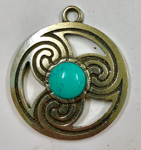 Small Celtic Water Symbol Pendant | Etsy
