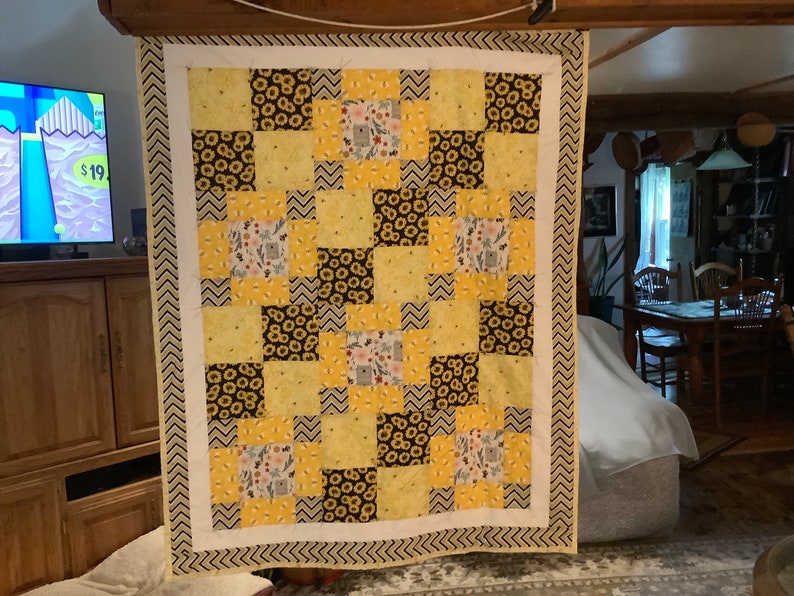 Honey Bee Baby Quilt - Etsy