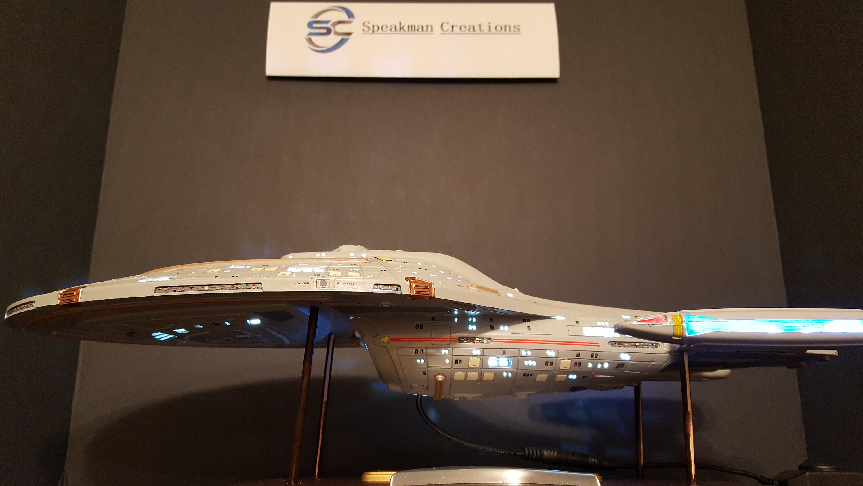 1/670 USS VOYAGER Model - Etsy Sweden