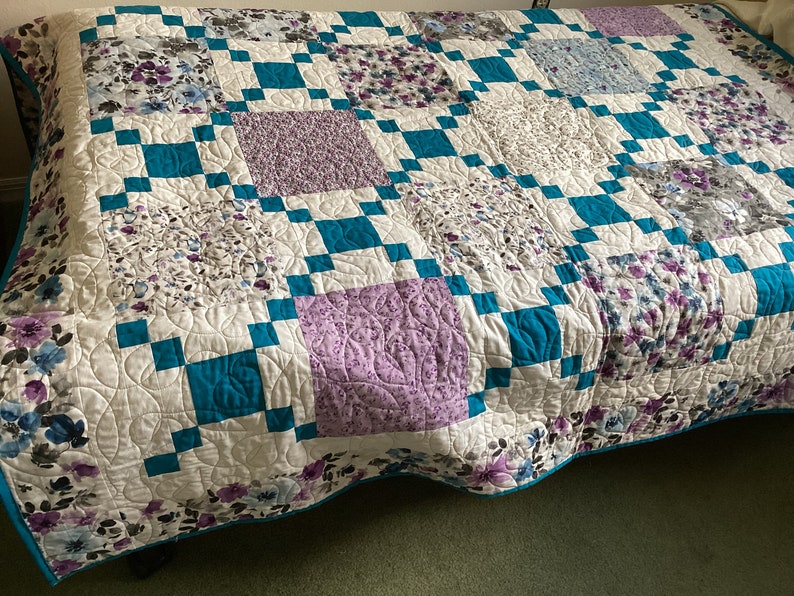 Irish Change Quilt, a Different Take on the Irish Chain - Etsy