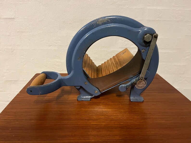 RAADVAD Bread Slicer / Cutter - Blue Breadcutter. Made in Denmark 1970s ...