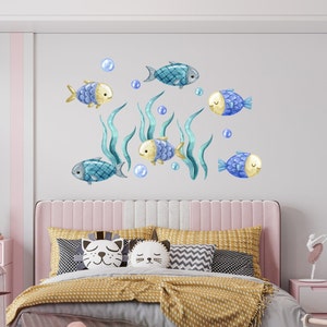 Sea Life Creatures Wall Decal, Sea World Wall Decal Set Fish, Bubbles ...