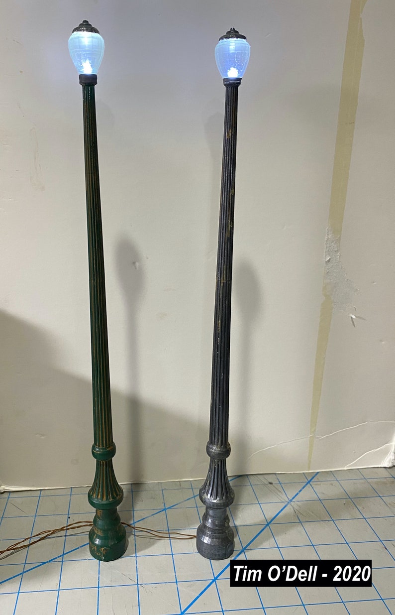 Miniature Street Lamp With Working Light for 1:12 Scale - Etsy