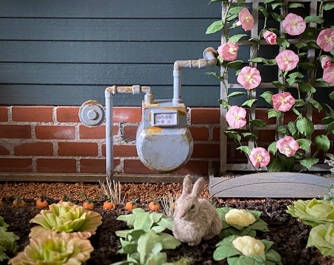 Weathered/rusty Miniature Gas Meter for Dollhouse, 1:12 Scale - Etsy
